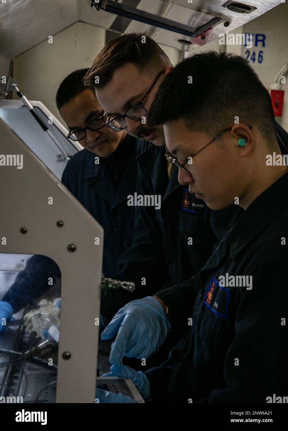 230209-N-EL850-1063 MEDITERRANEAN SEA (Feb. 9, 2023) Aviation ...