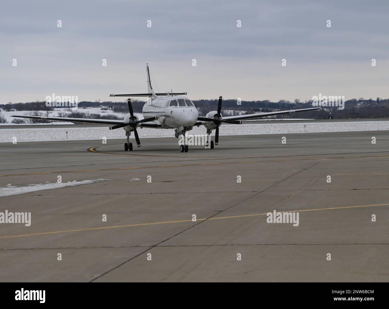 The RC-26 Condor taxis toward the hangar during its final flight ...