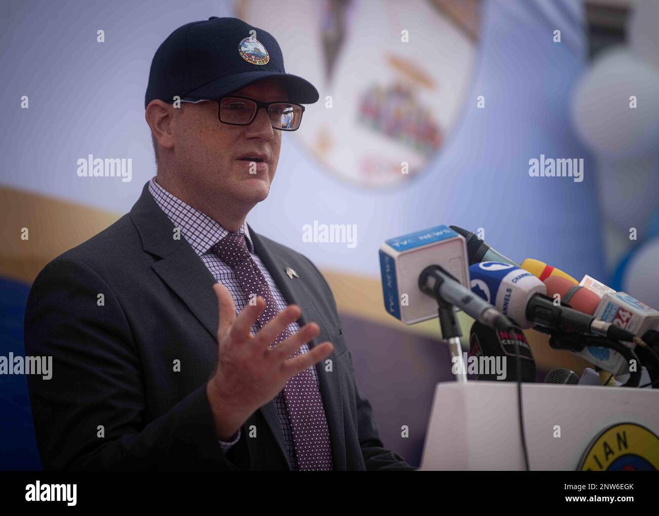 230127-N-DK722-1013 (Jan. 27, 2023) LAGOS, Nigeria – U.S. Consul ...