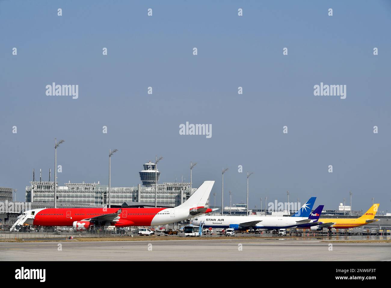 Overview, View, Panorama, Landscape, Aircrafts, Traffic, Green, Field ...
