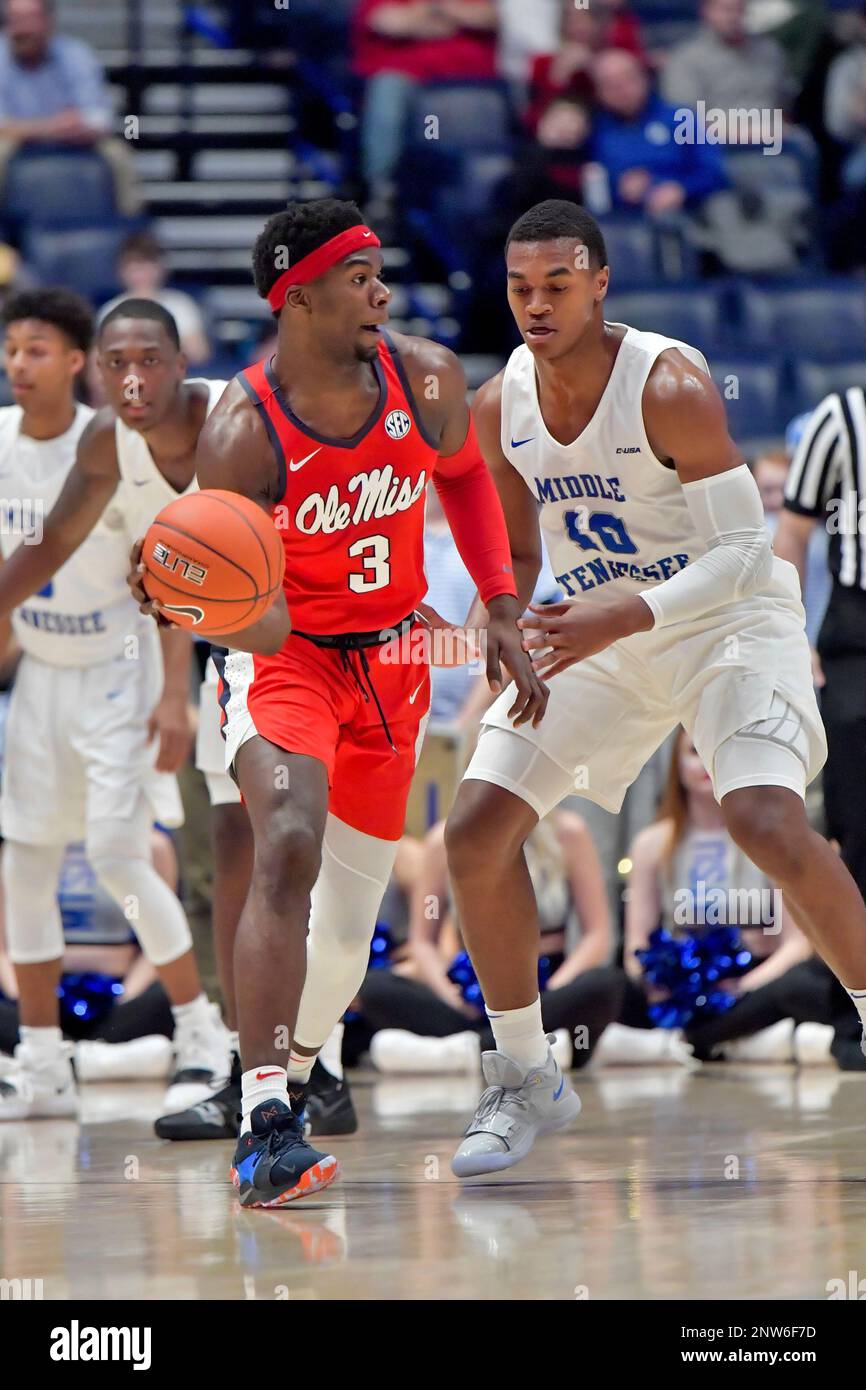 Mississippi Rebels guard Terence Davis (3) is defended by Middle ...