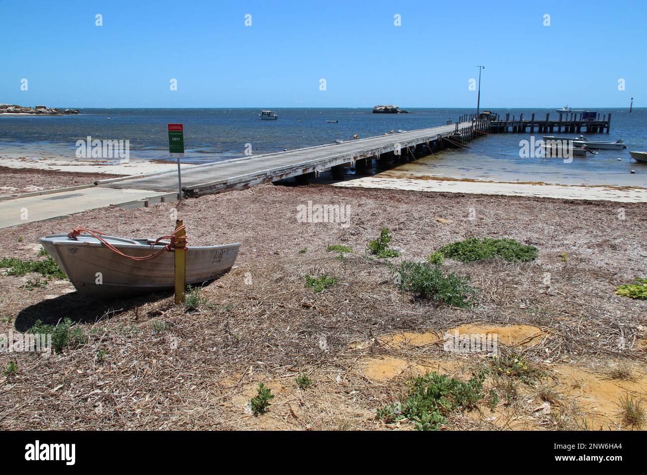 pontoon and indian ocean at jurien bay in australia Stock Photo - Alamy