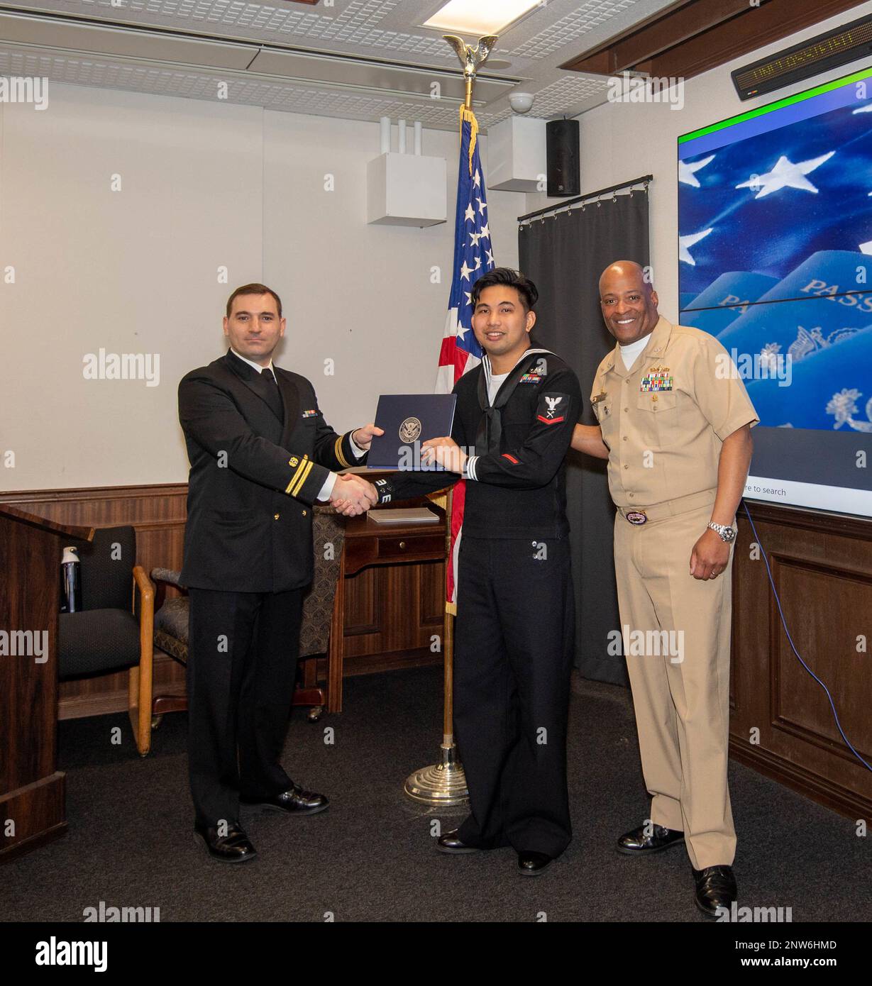 Capt. David Adams, Commander, Fleet Activities Sasebo (CFAS), Lt ...