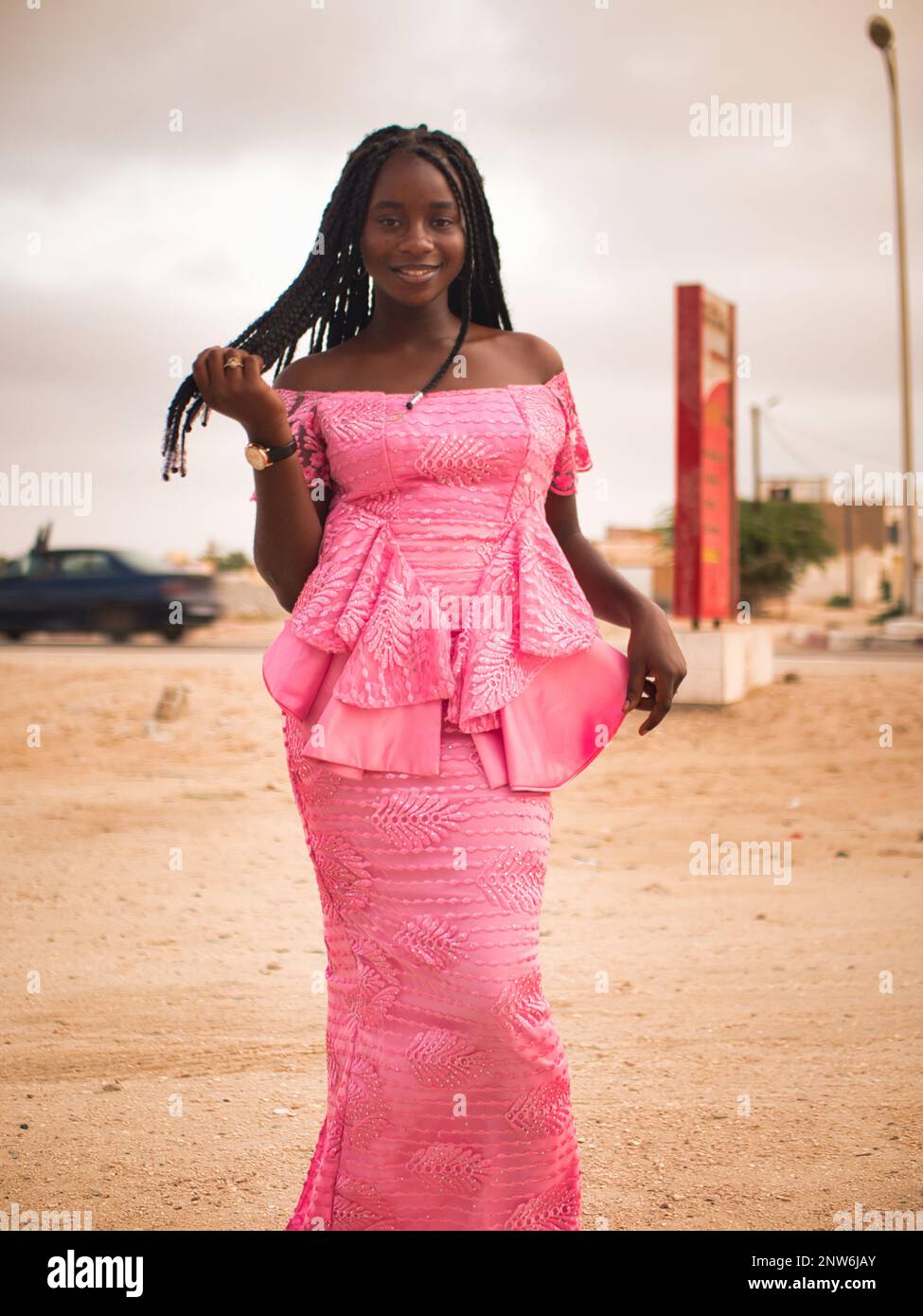 A young mauritanian woman poses with a typical mauritanian celebration ...
