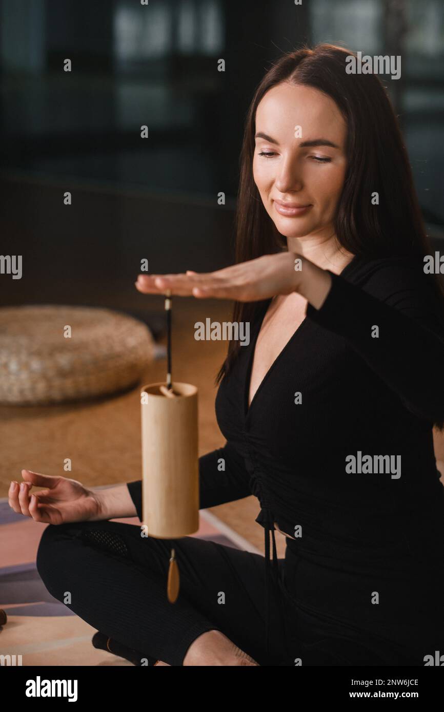 Woman sing mantra hi-res stock photography and images - Alamy