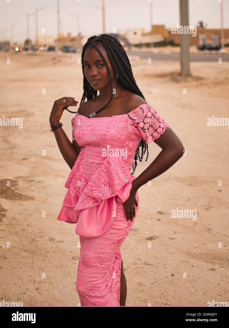 A young mauritanian woman poses with a typical mauritanian celebration ...