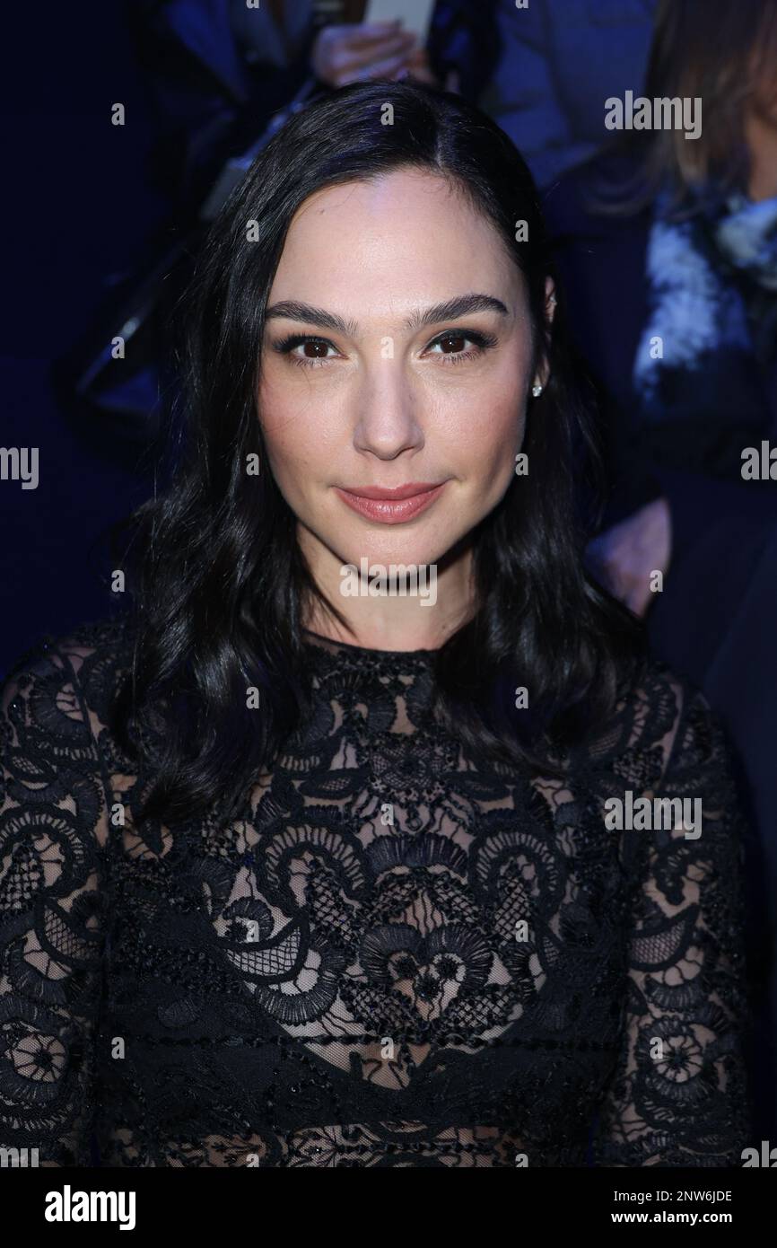Gal gadot 2023 hi-res stock photography and images - Alamy