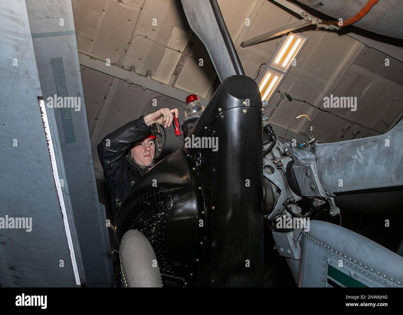 230201-N-EL850-1006 ADRIATIC SEA (Feb. 1, 2023) Aviation Structural ...