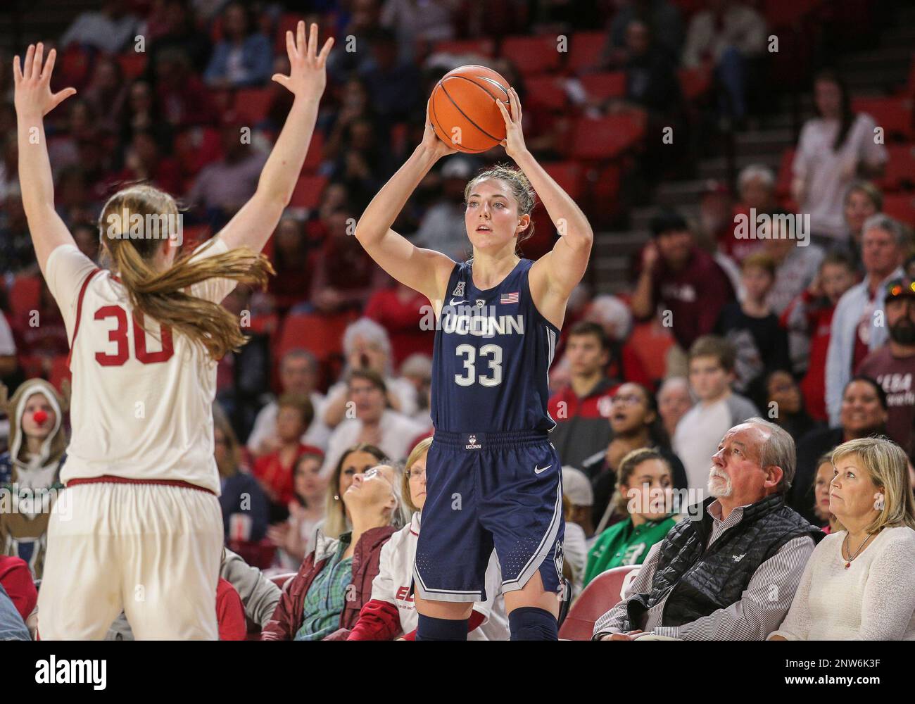 December 19, 2018: University of Connecticut Guard/Forward Katie Lou ...