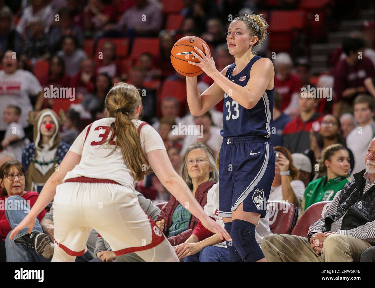 December 19, 2018: University of Connecticut Guard/Forward Katie Lou ...