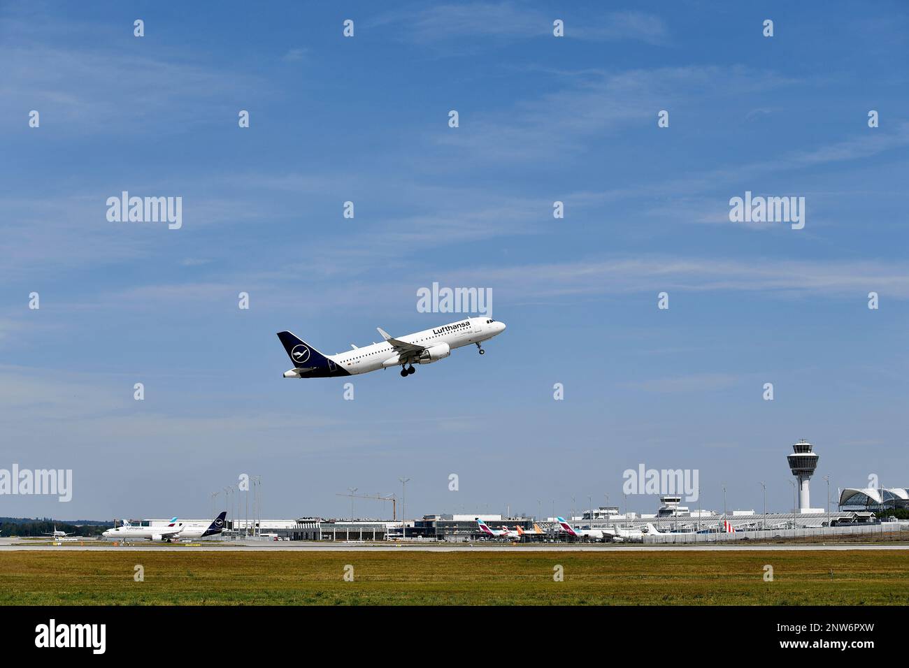 Lufthansa, Airbus, A320-200, Take of, Start, Departure, Aircraft, Green ...