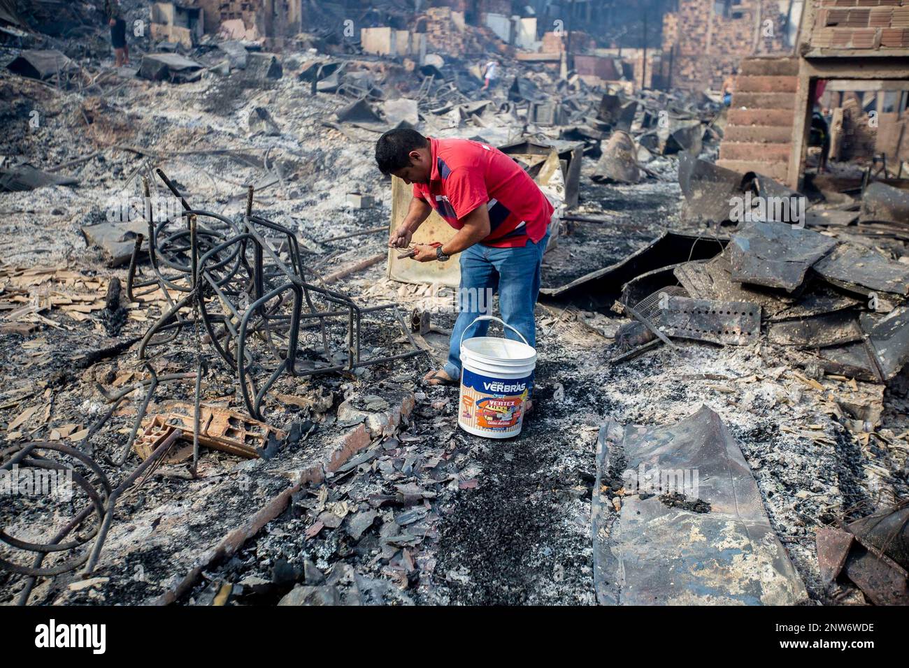 AM - Manaus - 12/18/2018 - Fire reaches 600 homes in Manaus - A fire of ...