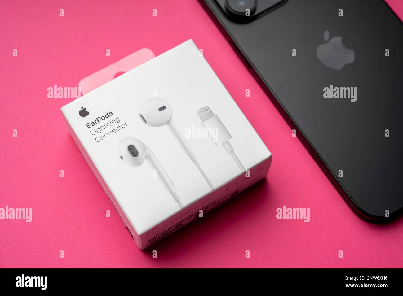 New iPhone 14 pro max and Apple Earpods, Airpods white earphones for ...