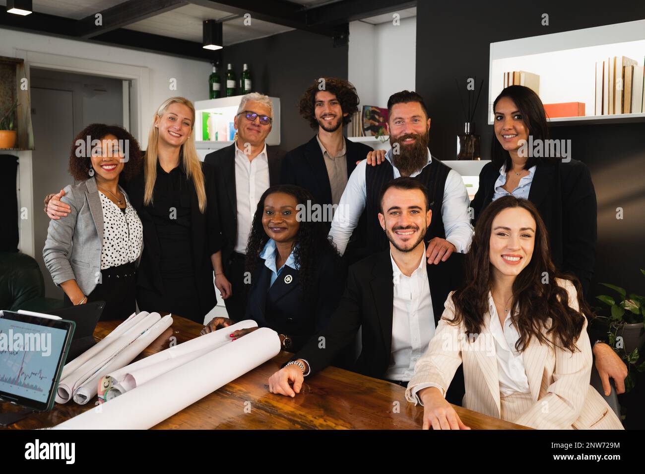 Diverse employee group hi-res stock photography and images - Alamy