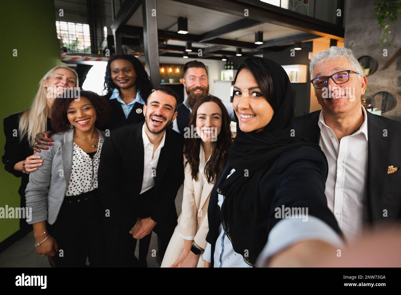 Group young teamwork businesspeople hi-res stock photography and images ...
