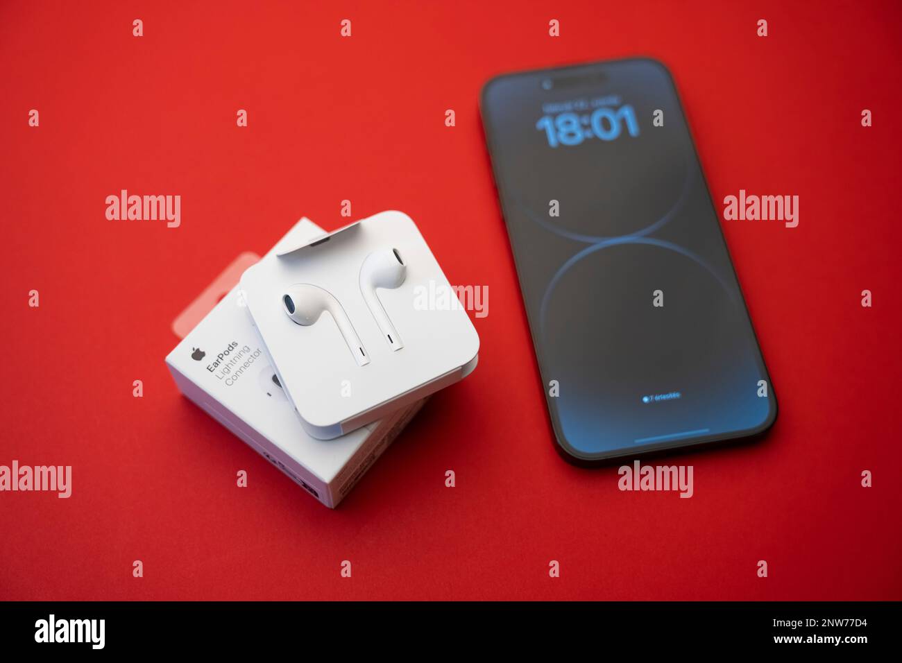 New iPhone 14 pro max and Apple Earpods, Airpods white earphones for ...