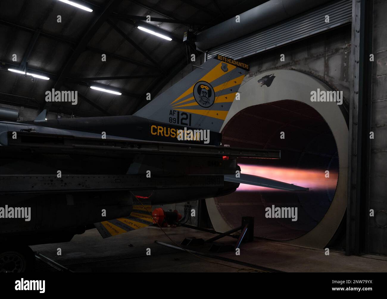 F 16 fighting falcon engine hi-res stock photography and images - Alamy