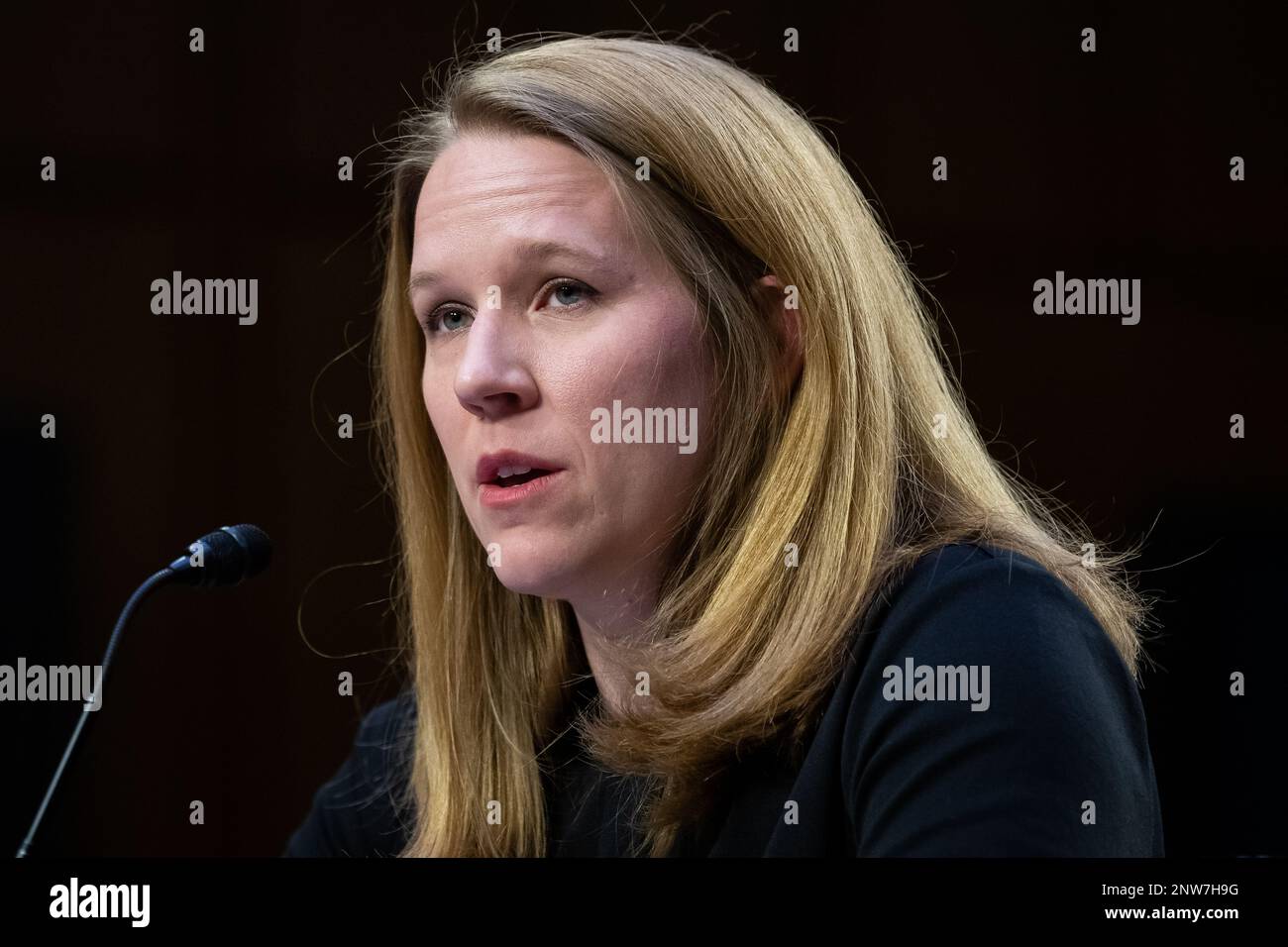 Dara massicot hi-res stock photography and images - Alamy