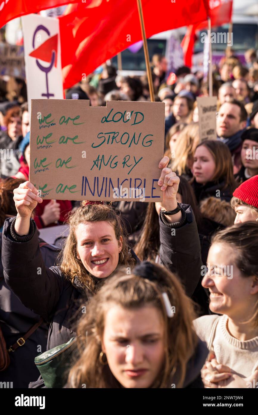 Gender equality march hi-res stock photography and images - Alamy