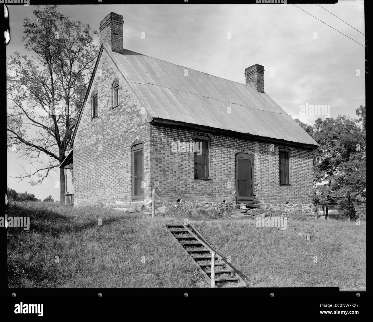 Old Welch Tavern, High Point, Guilford County, North Carolina. Carnegie ...