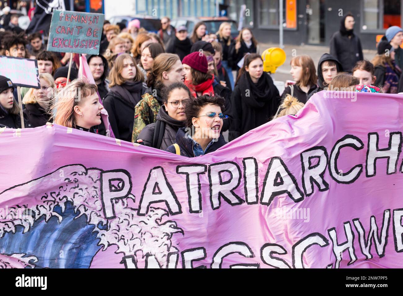 Patriarchal structure hi-res stock photography and images - Alamy