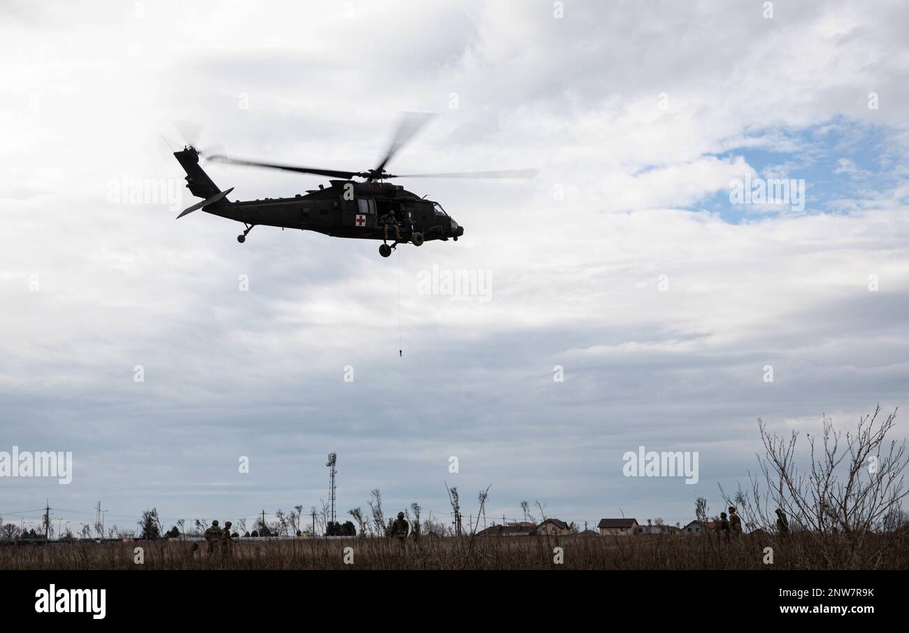 Soldiers assigned to the 39th Brigade Engineer Battalion, 2nd Brigade ...