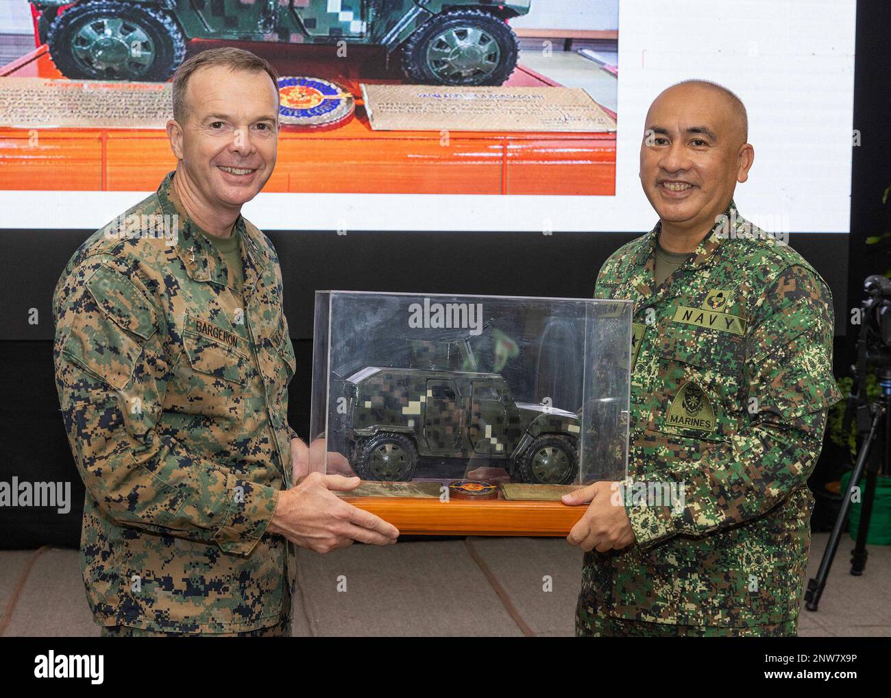 U.S. Marine Corps Maj. Gen. Jay M. Bargeron, left, commander, 3d Marine ...