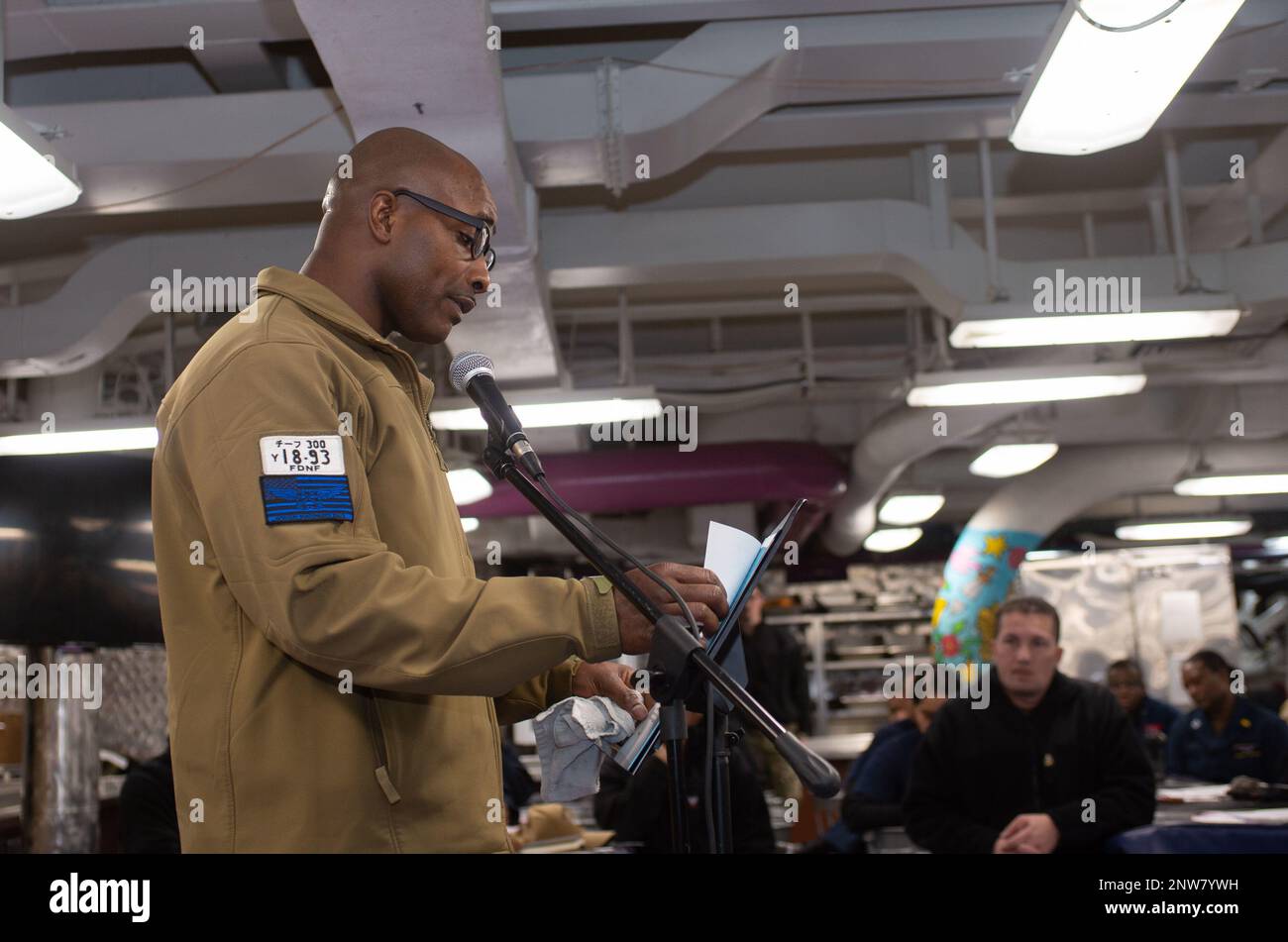 230112-N-OE145-1090 YOKOSUKA, Japan (Jan. 12, 2023) Chief Aviation ...