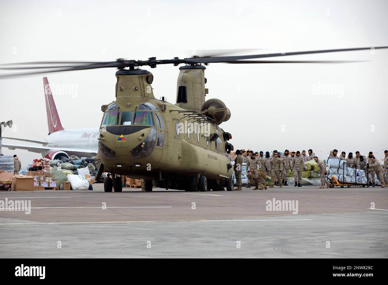 A U.S. Army CH-47F Chinook assigned to 3rd Battalion, 501st Aviation ...