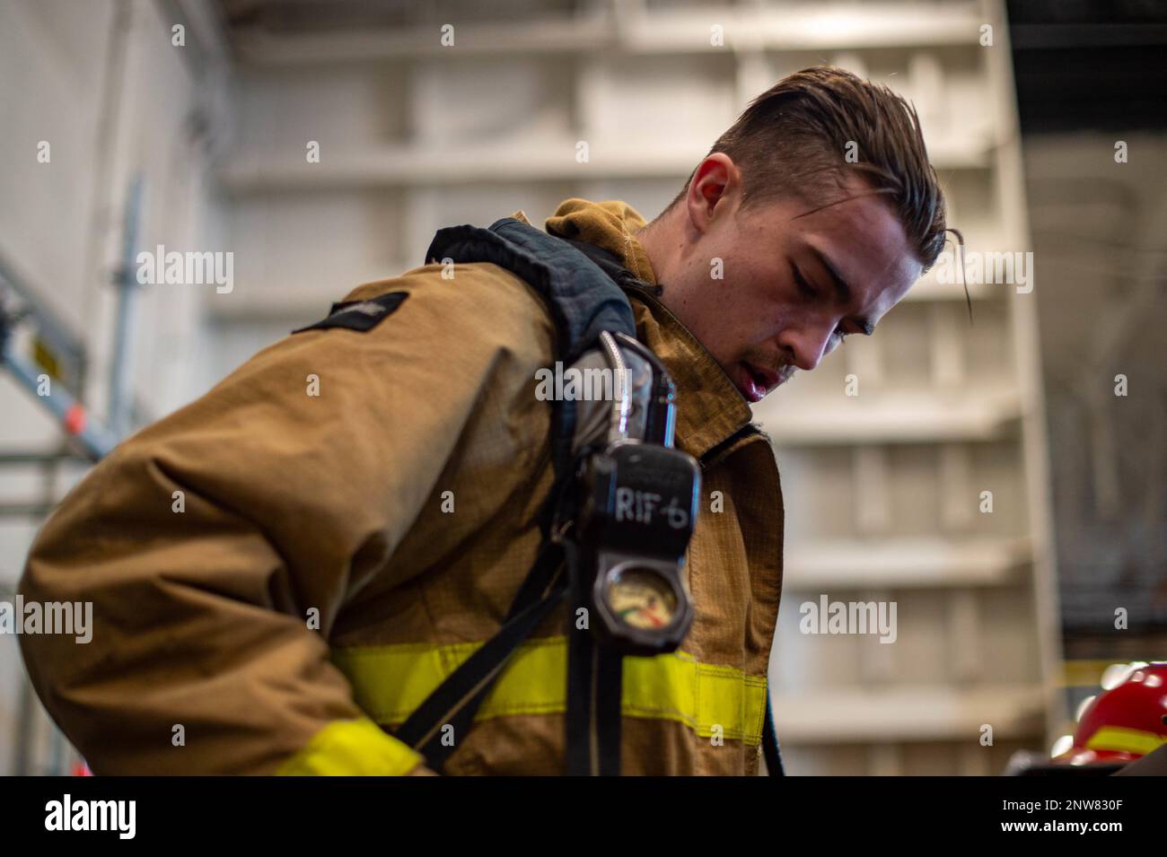 230106-N-JR318-1007 NORFOLK, Va. (Jan. 6, 2023) Boatswain's Mate Seaman ...