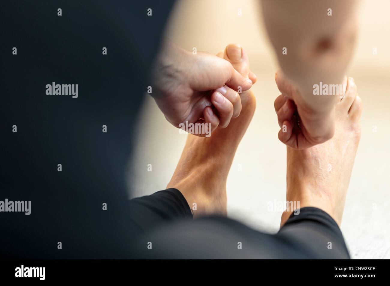 Yogi toe lock hi-res stock photography and images - Alamy