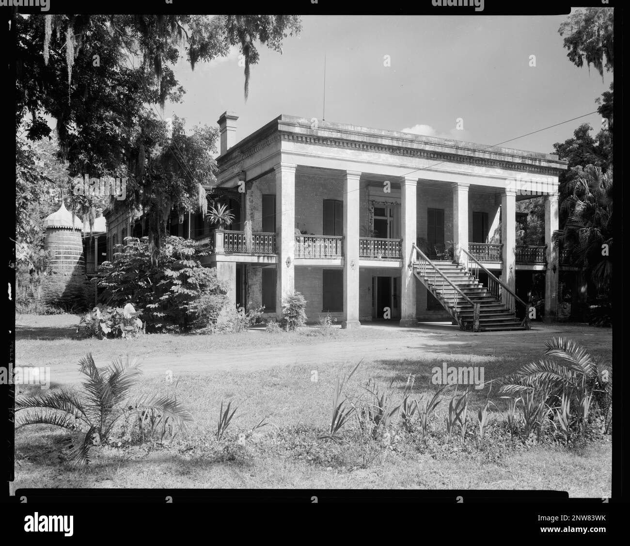 Flat pediments Black and White Stock Photos & Images - Alamy