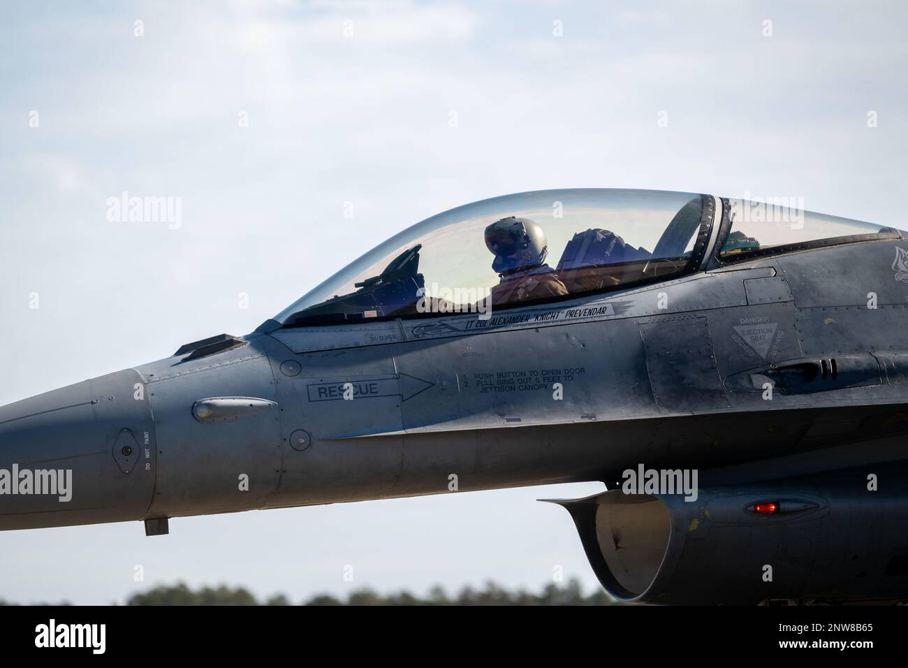 55th fighter generation squadron hi-res stock photography and images ...