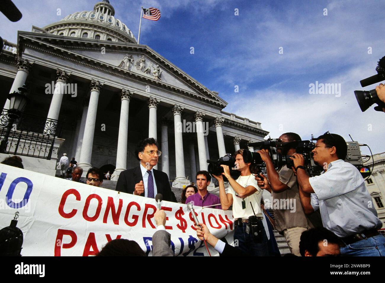Ralph nader 1990 hi-res stock photography and images - Alamy