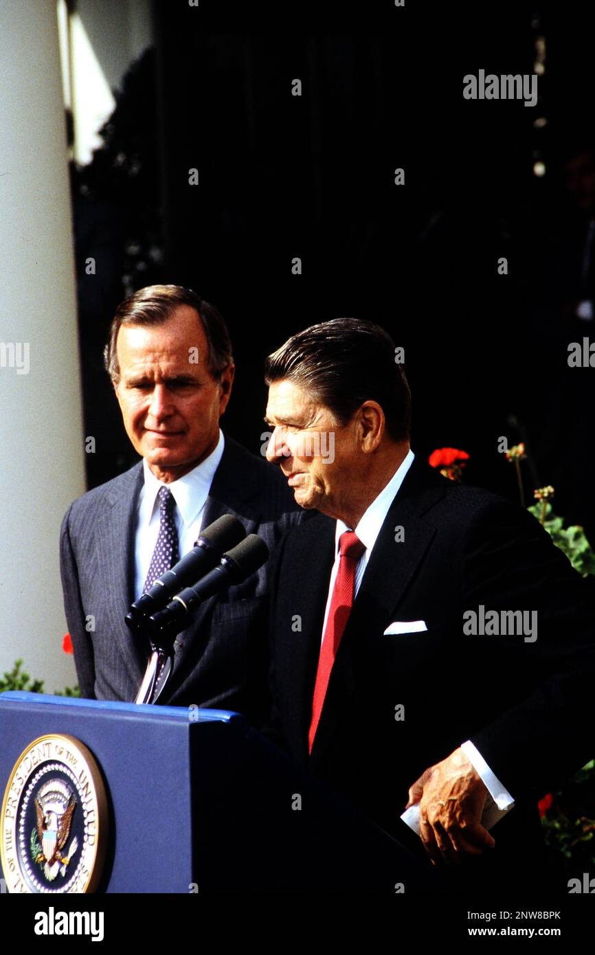 President Reagan and Vice Presient HW Bush at a campaign ,event in Ohio ...