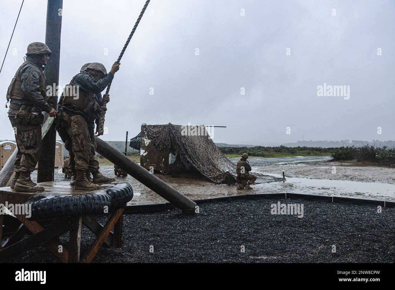 U.S. Marine Corps recruits with Bravo Company, 1st Recruit Training ...