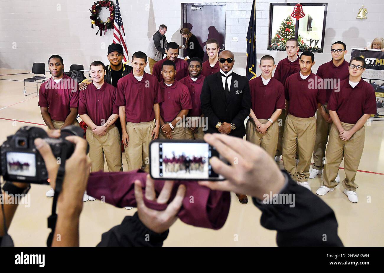 Hip hop recording artist MC Hammer poses with the 12 Pendleton Juvenile ...