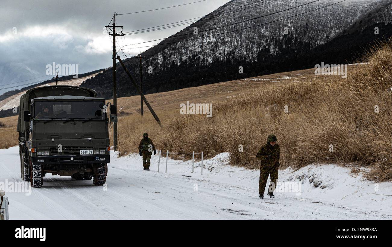 Japanese soldiers with the Amphibious Rapid Deployment Brigade support ...