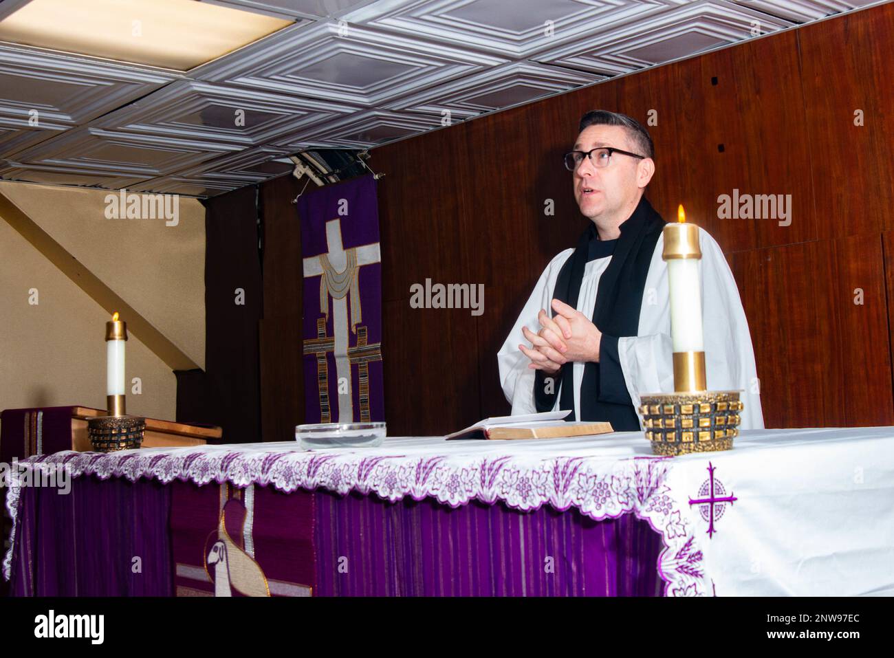 230222-N-WM182-1009 PHILIPPINE SEA (Feb. 22, 2023) Lt. Cmdr. Timothy ...