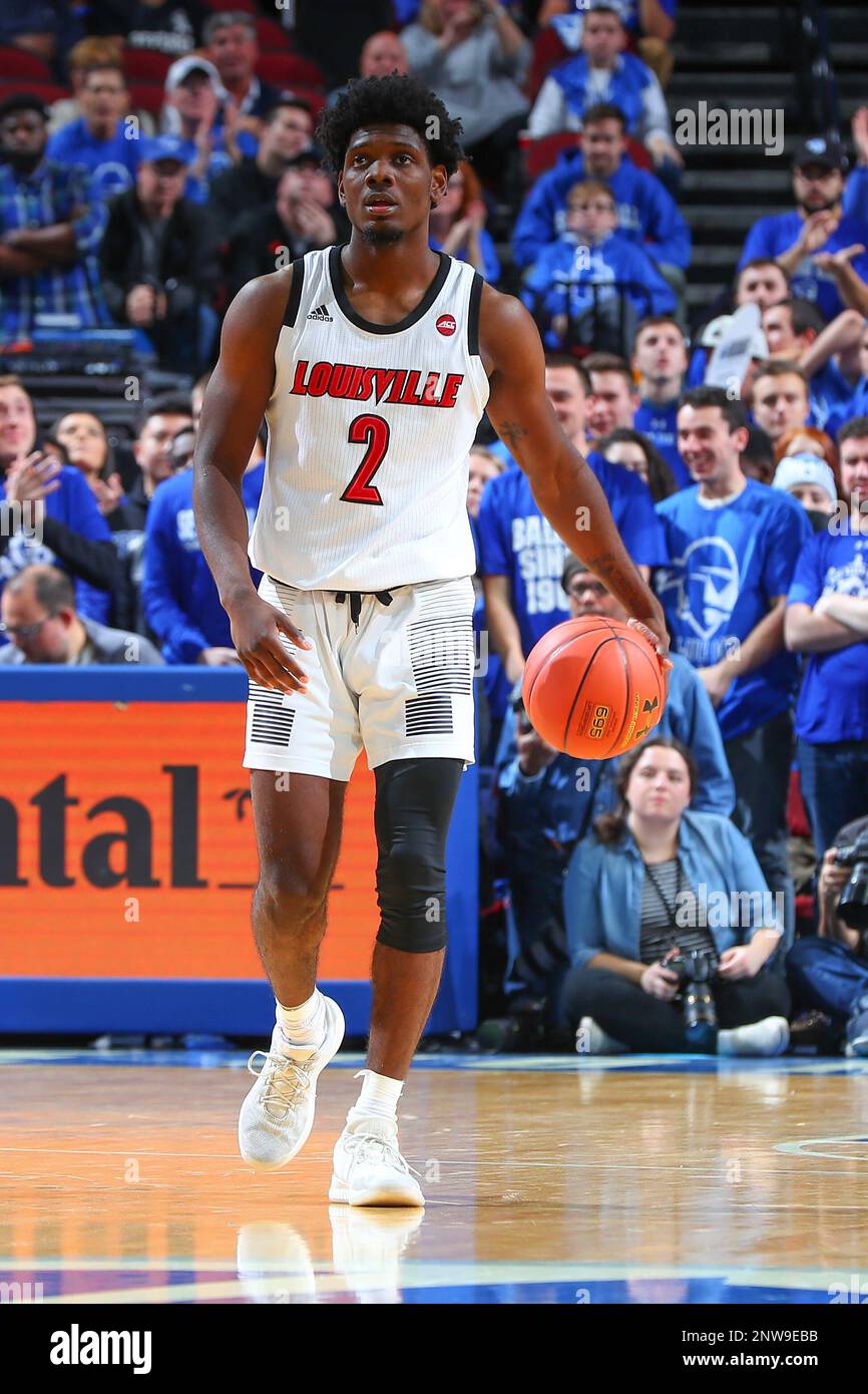 NEWARK, NJ - DECEMBER 01: Louisville Cardinals guard Darius Perry (2 ...