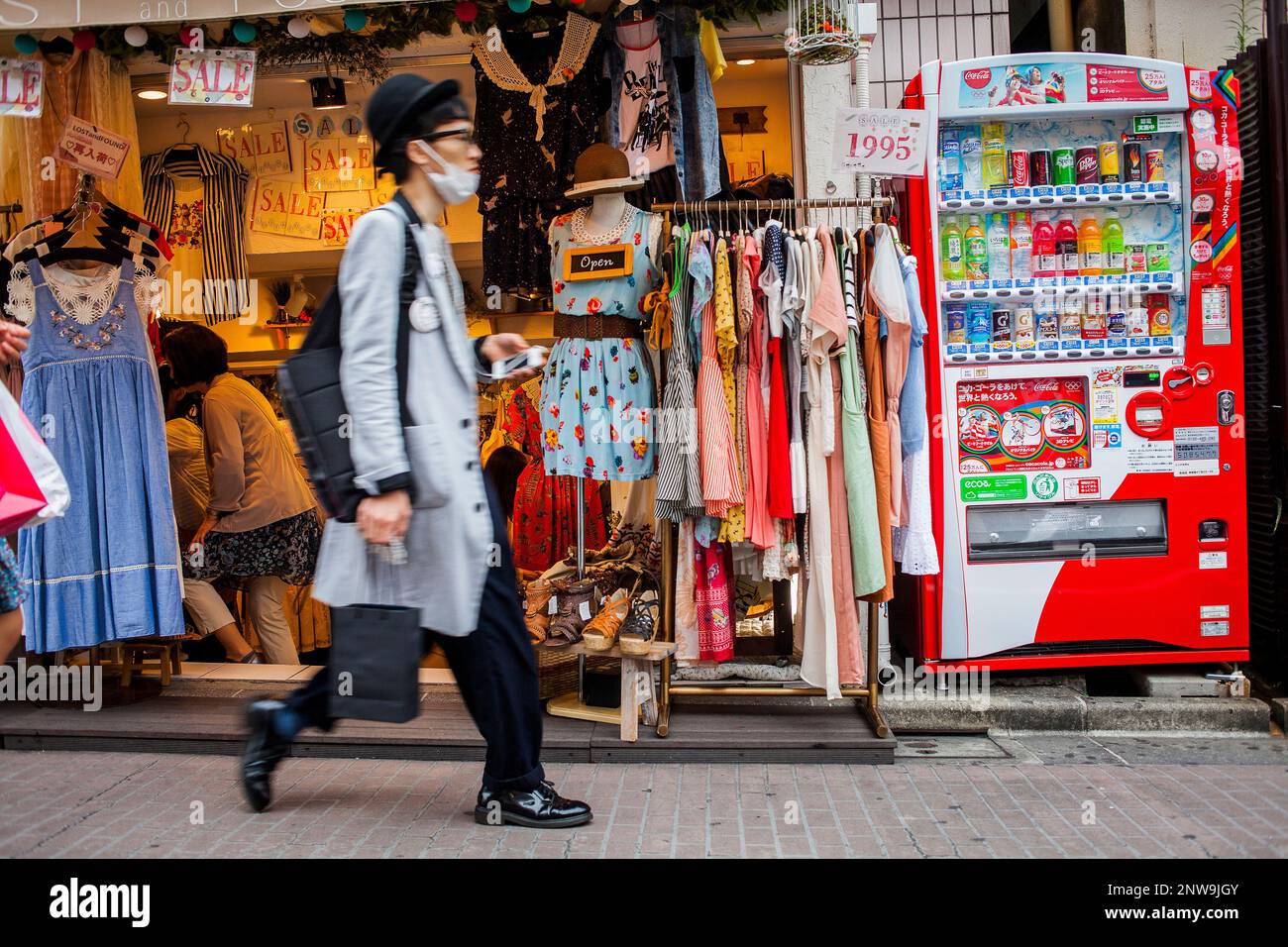 Street scene in Cat Street, near Takeshita dori.Omotesando.Tokyo city ...