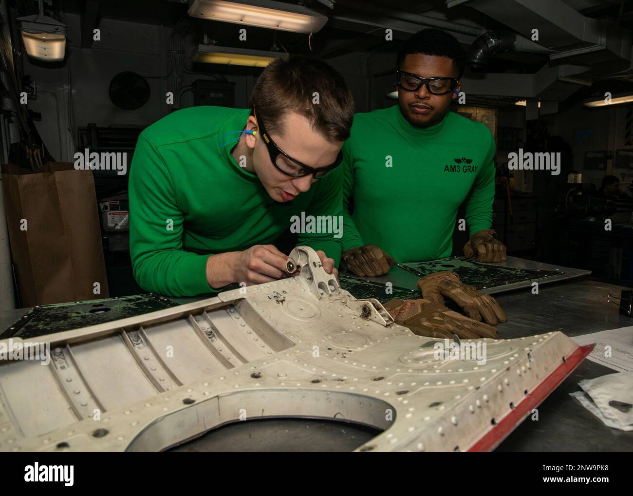 230128-N-EL850-1021 MEDITERRANEAN SEA (Jan. 28, 2023) Aviation ...