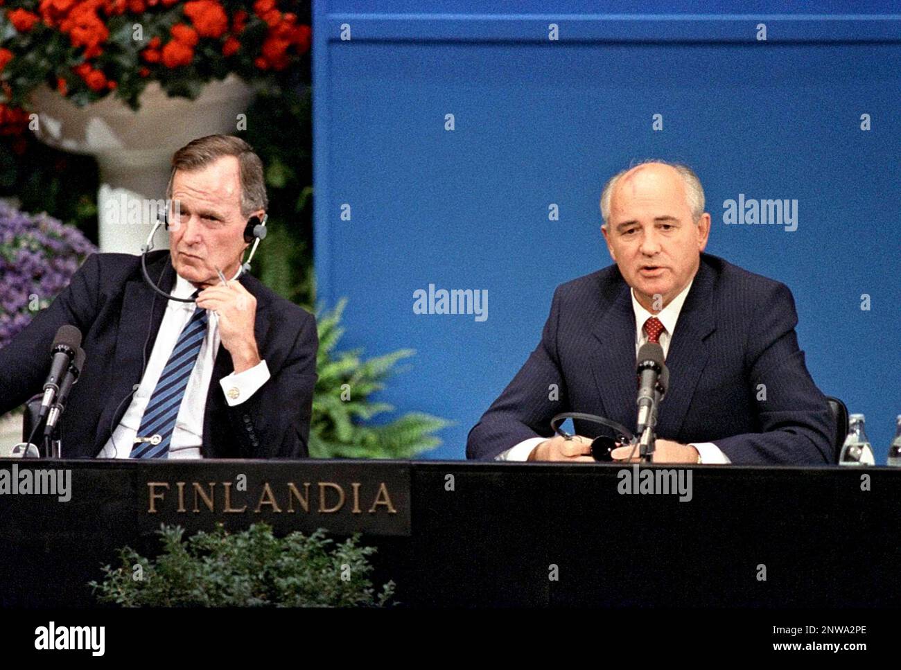 U.S. President George Bush and Soviet President Mikhail S. Gorbachev ...