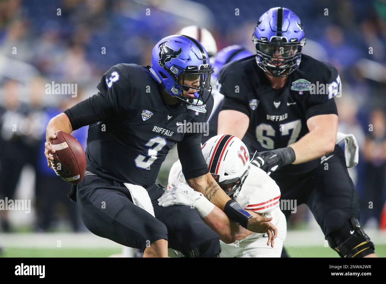 DETROIT, MI - NOVEMBER 30: Buffalo Bulls quarterback Tyree Jackson (3 ...