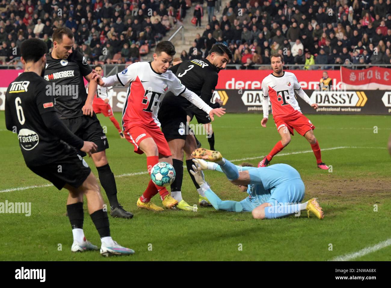 Utrecht, Netherlands, February 28, 2023, UTRECHT - (lr) Koos Werkman of ...