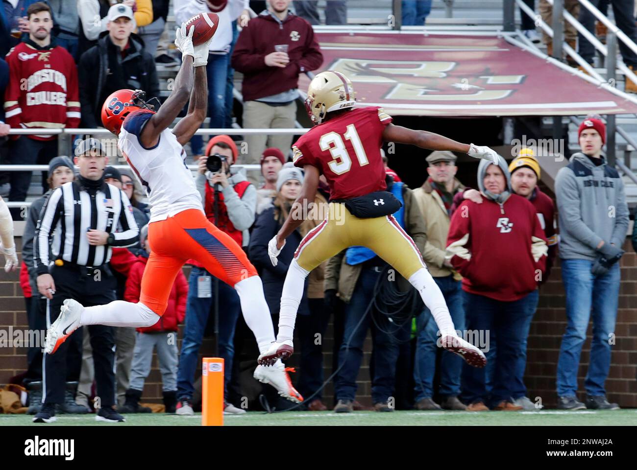 CHESTNUT HILL, MA - NOVEMBER 24: Syracuse Orange wide receiver Jamal ...