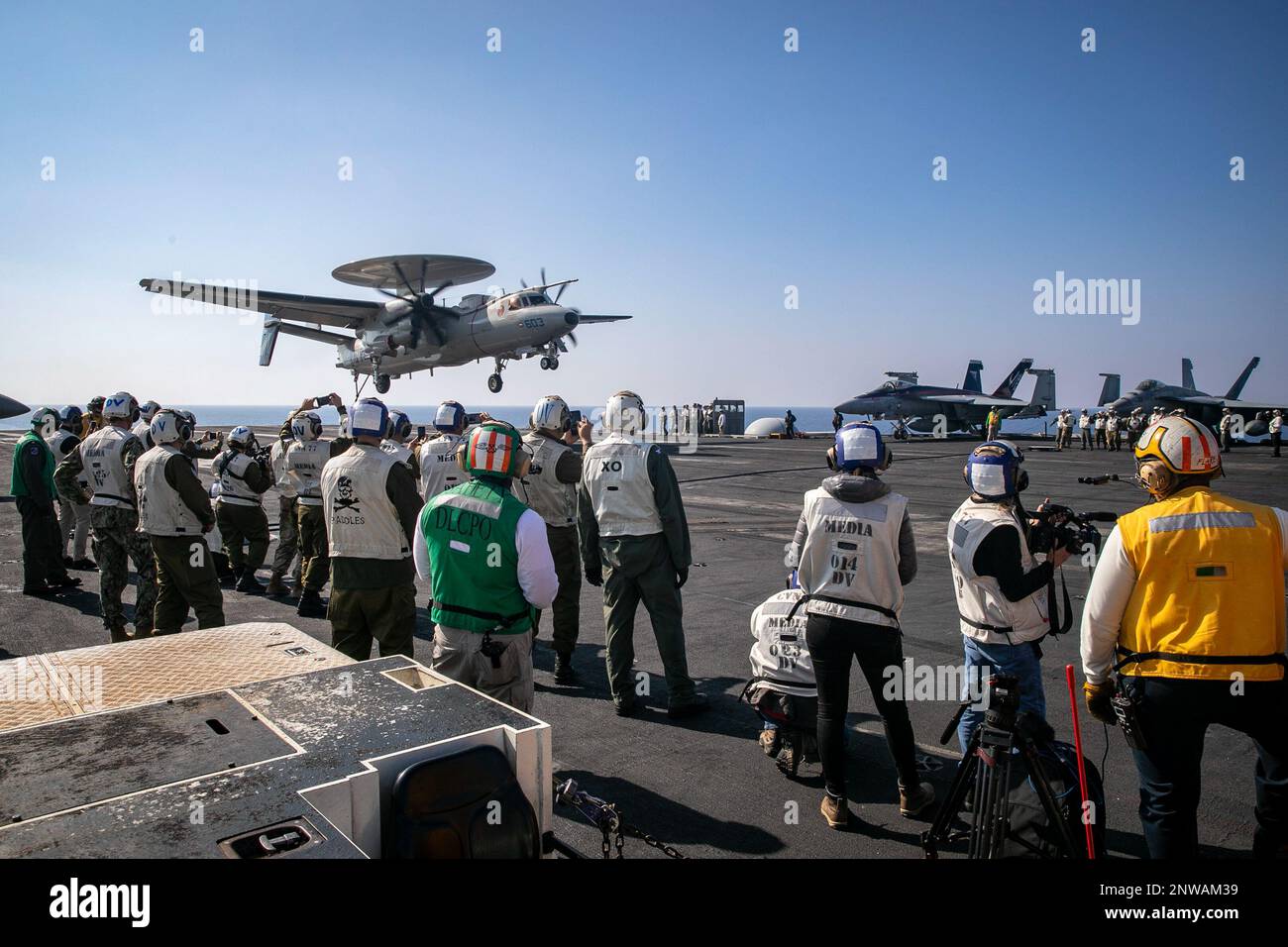 230126-N-EL850-1296 MEDITERRANEAN SEA (Jan. 26, 2023) U.S. and Israeli ...
