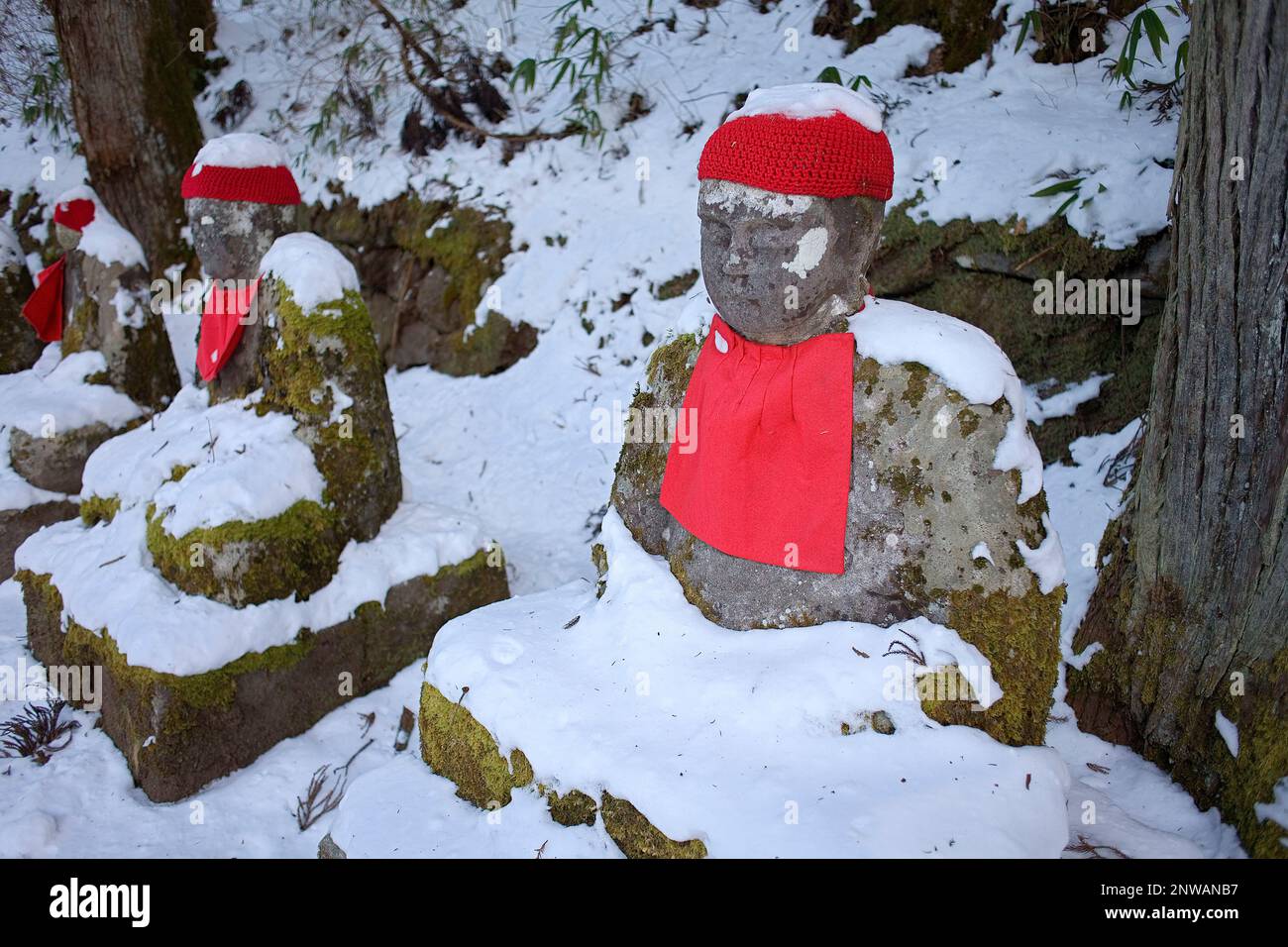 Narabijizo, Bakejizo, jizo stone statues,buddhist guardian deities in ...