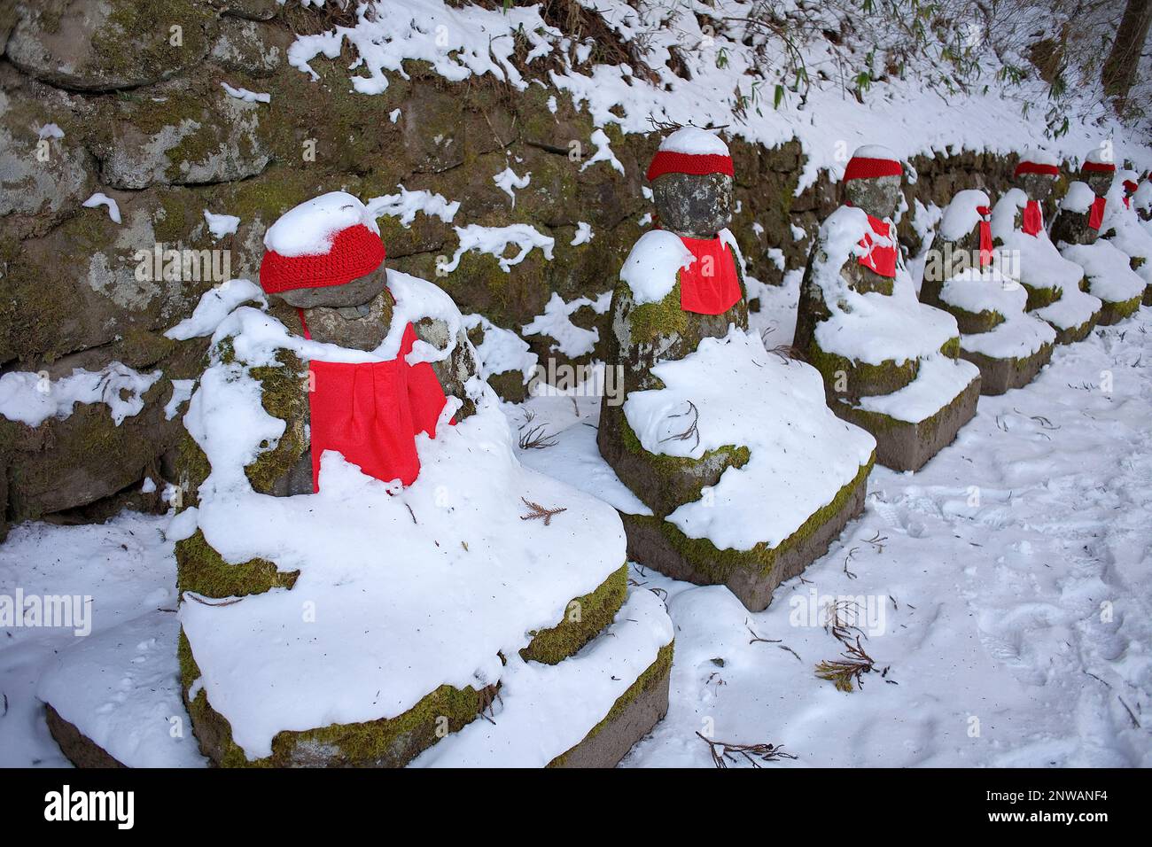 Narabijizo, Bakejizo, jizo stone statues,buddhist guardian deities in ...