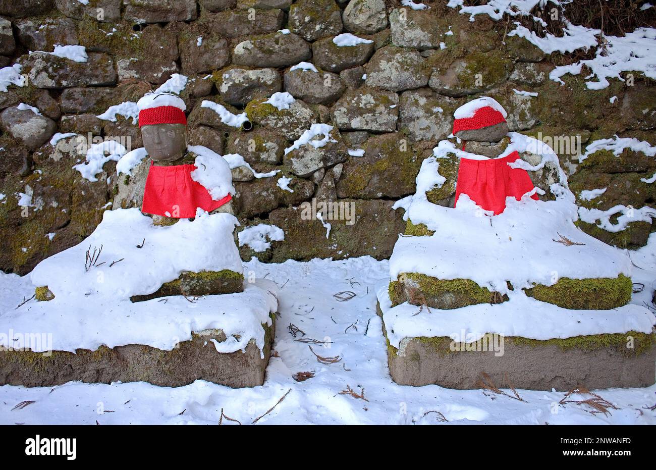 Narabijizo, Bakejizo, jizo stone statues,buddhist guardian deities in ...